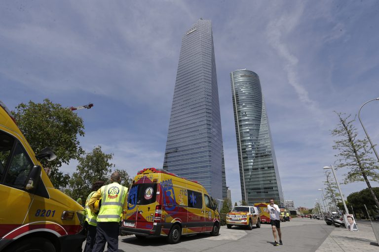 Desalojan edificio en Madrid por falsa alarma de bomba