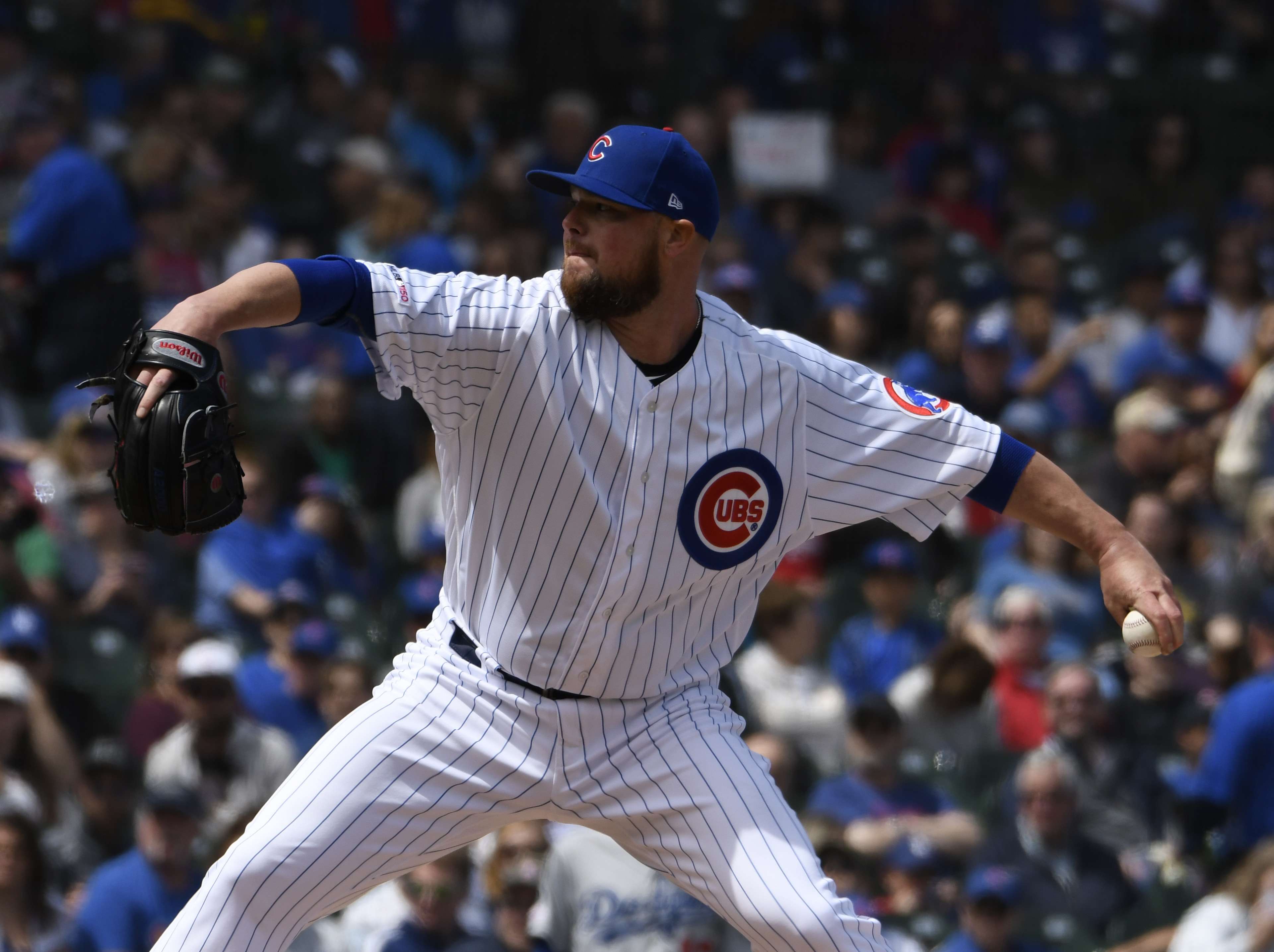 Lester luce en su regreso pero Dodgers vencen a Cachorros