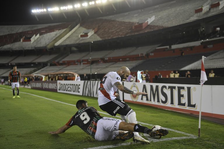 Passarella a juicio por defraudar a River Plate