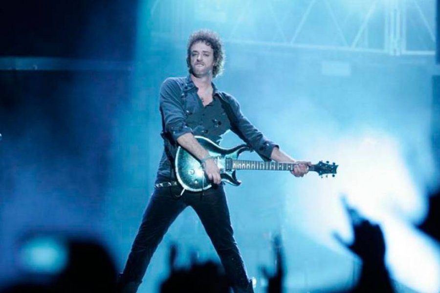 Grandes Éxitos de Gustavo Cerati